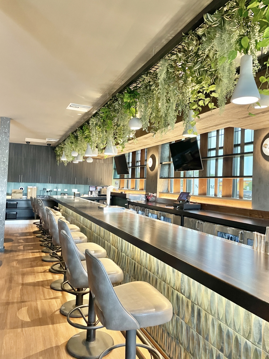 Restaurants - Silk Thumb